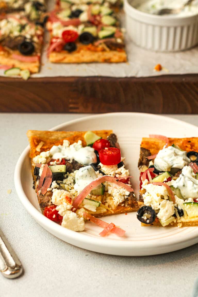 Gyro Pizza on Flatbread - SueBee Homemaker
