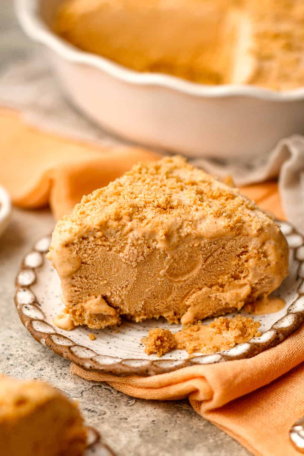 Pumpkin Ice Cream Pie - SueBee Homemaker