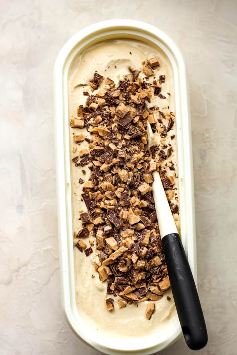 Creamy Dreamy Coffee Toffee Ice Cream - SueBee Homemaker
