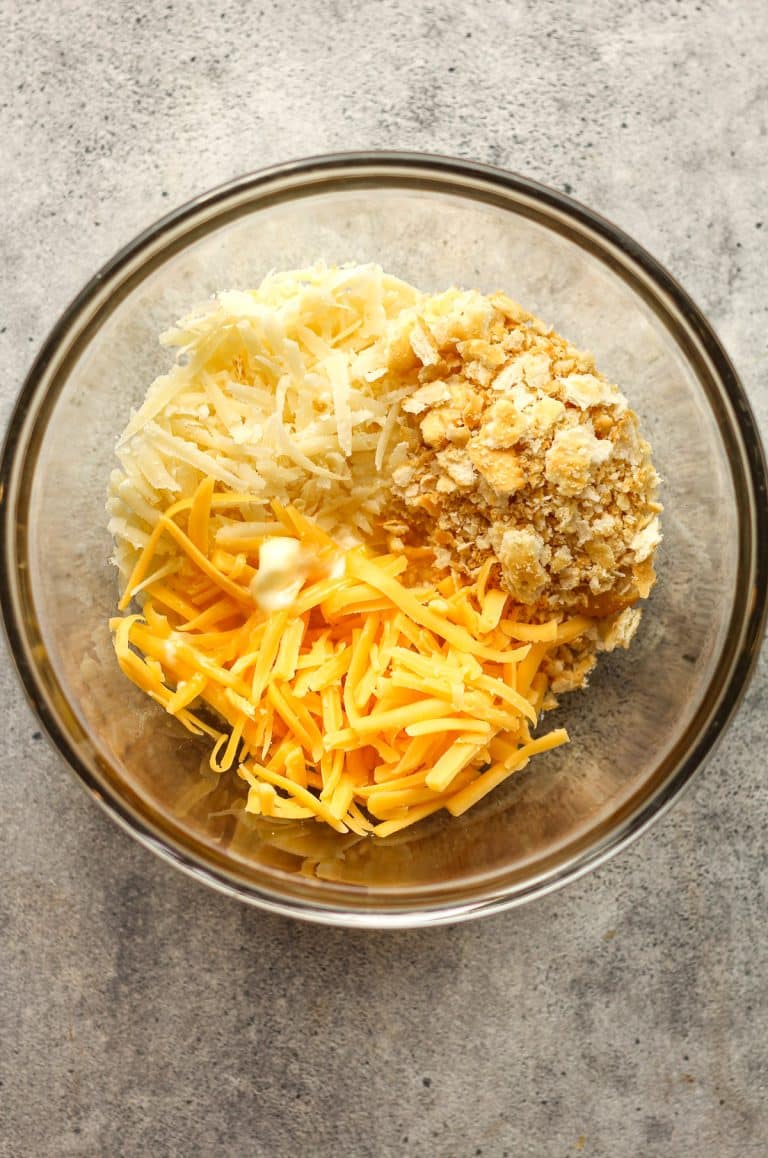 Squash Casserole with Ritz Crackers - SueBee Homemaker