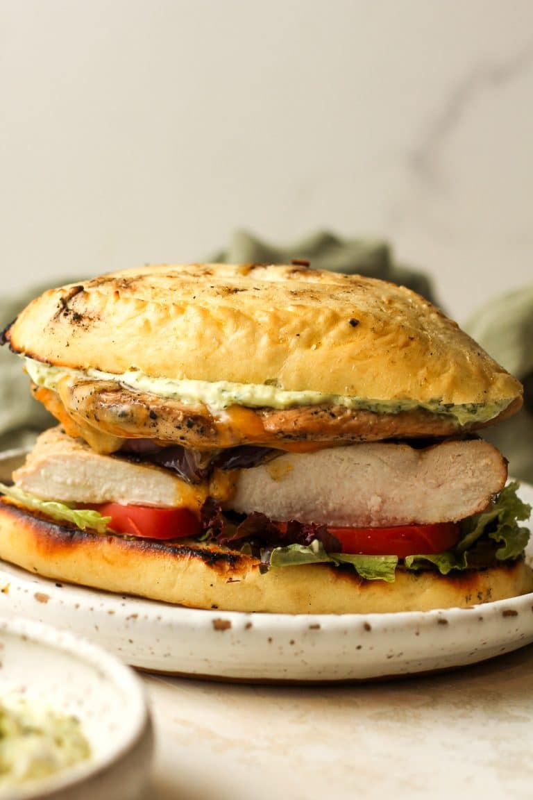 Ultimate Grilled Chicken Sandwich - SueBee Homemaker