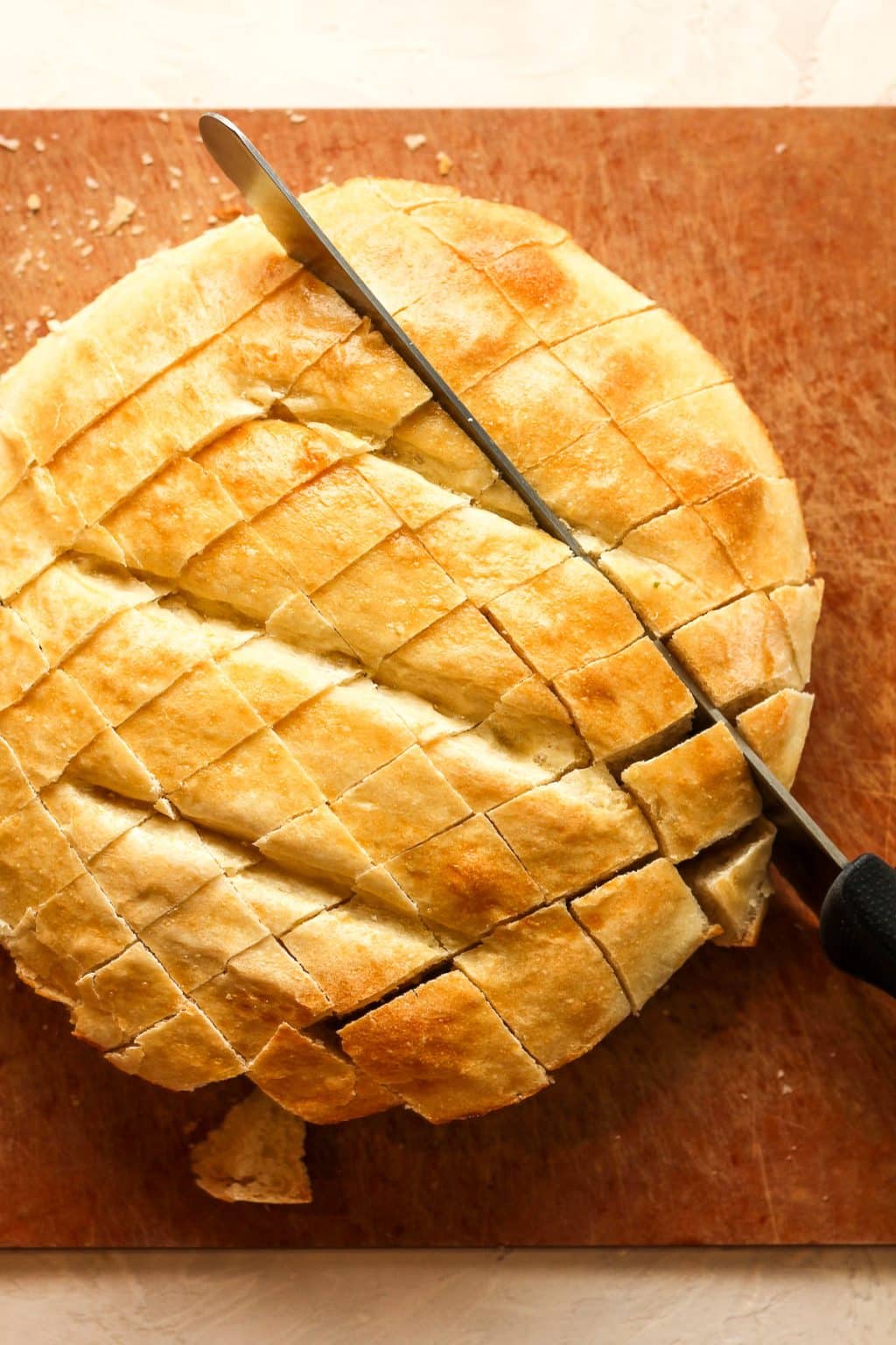 Cheesy Pesto Pull-Apart Bread - SueBee Homemaker